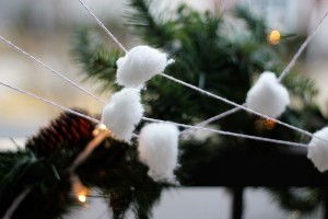 Snowball Garland DIY – Two Delighted